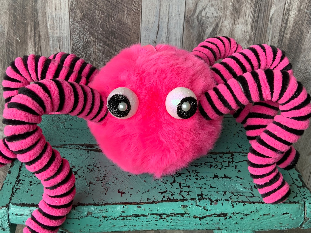 Spider, Pink, Pink Fur Spider, Halloween, Halloween Decor, H5xw15 - Etsy