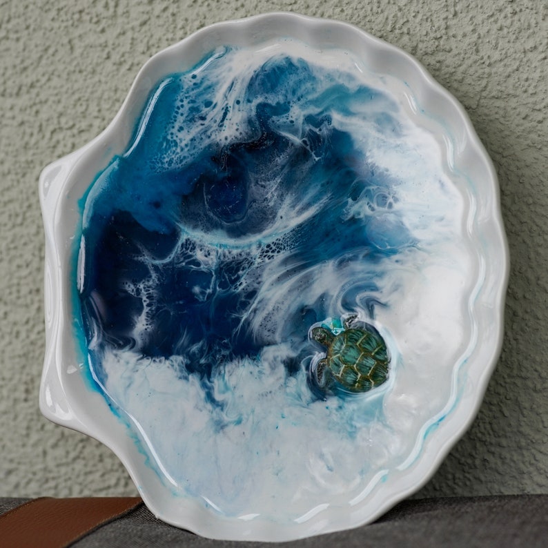 Decorative Bowl With Resin Sea Painting and Hand-painted Turtle in the ...