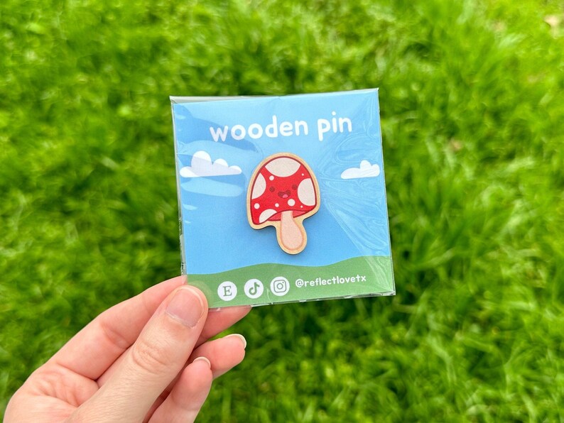 Mushroom Pin, Wooden Fungi Clutch Pin, 1.5 Inch Plant Wood Pin, Groovy ...