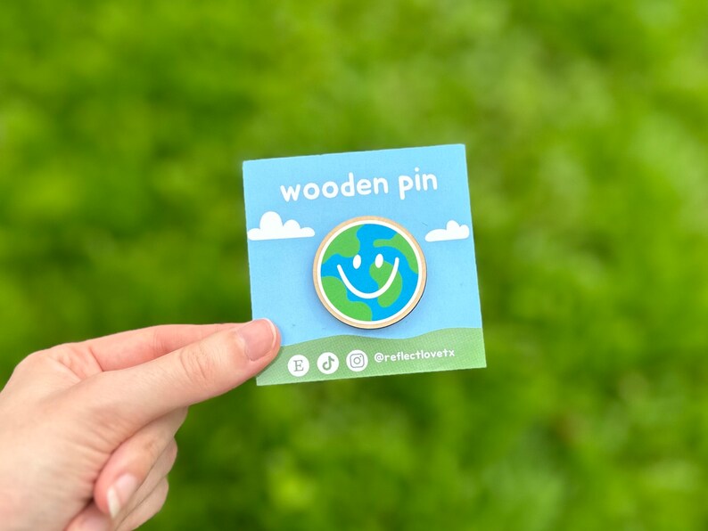 Smiley Face Earth Pin, Wooden Earth Day Clutch Pin, 1.5 Inch Planet ...