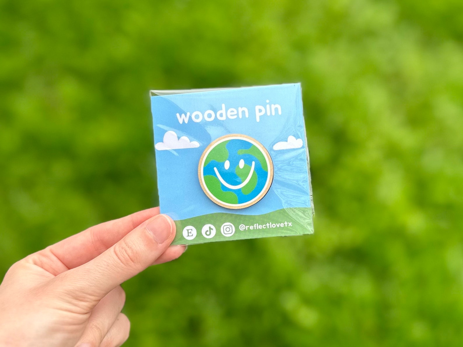 Smiley Face Earth Pin, Wooden Earth Day Clutch Pin, 1.5 Inch Planet ...