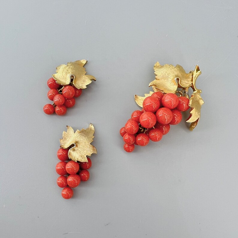Marcel Boucher Peking Grape Demi-parure Brooch & Earring Set Circa 1960 ...