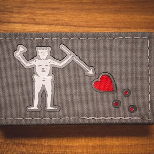 Blackbeard Pirate Flag Patch - Blackbeard Flag Morale Patch - Edward ...