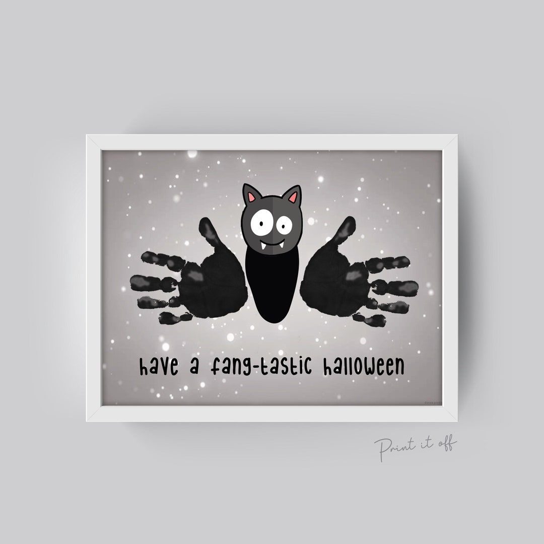 Have a Fang-tastic Halloween / Handprint Art / Bat Happy Halloween ...