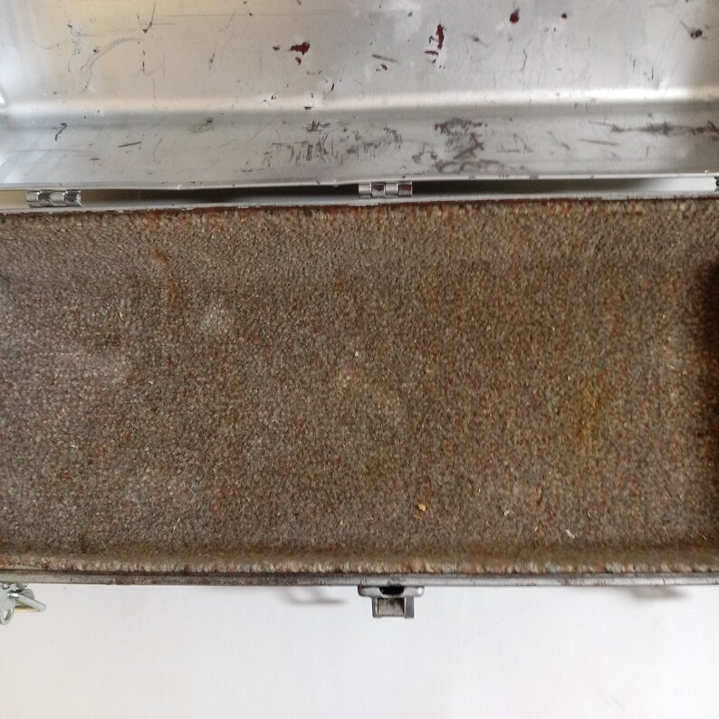 Vintage Distressed Metal Tool Box Chest Carpeted Tackle Box - Etsy