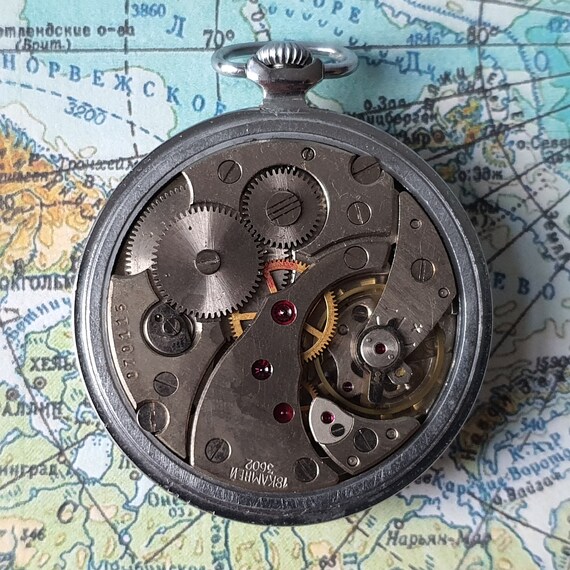 Vintage Soviet Pocket Watch "MOLNIYA" with an interes… - Gem