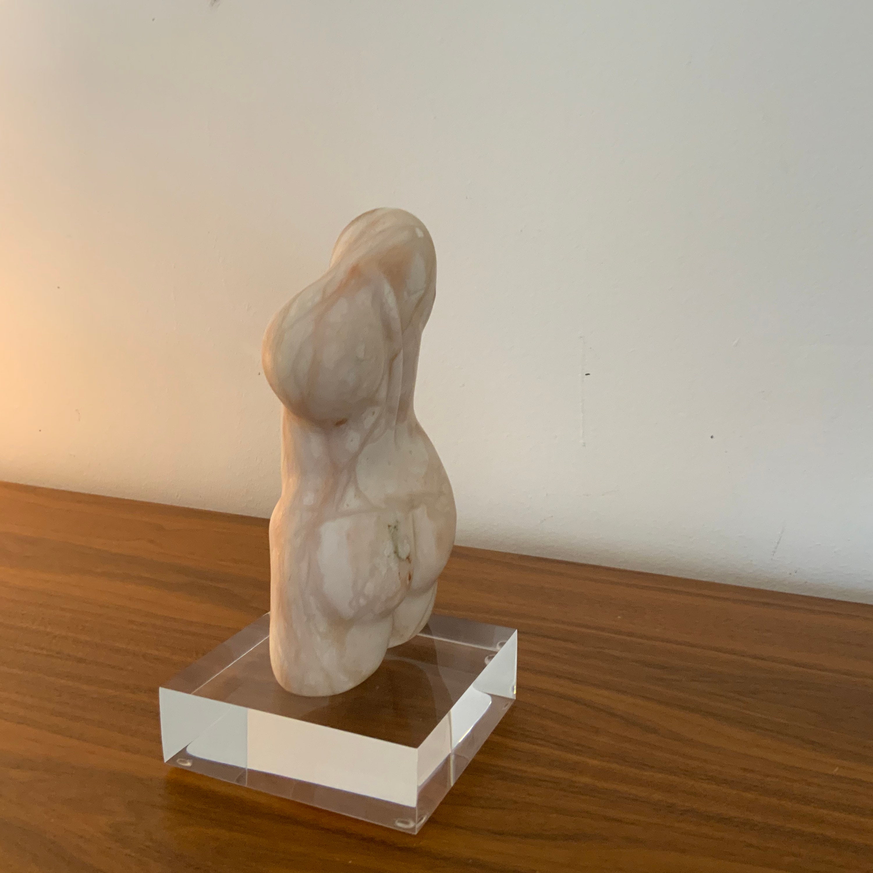 Sharon Spencer Alabaster Stone Torso Sculpture - Etsy.de