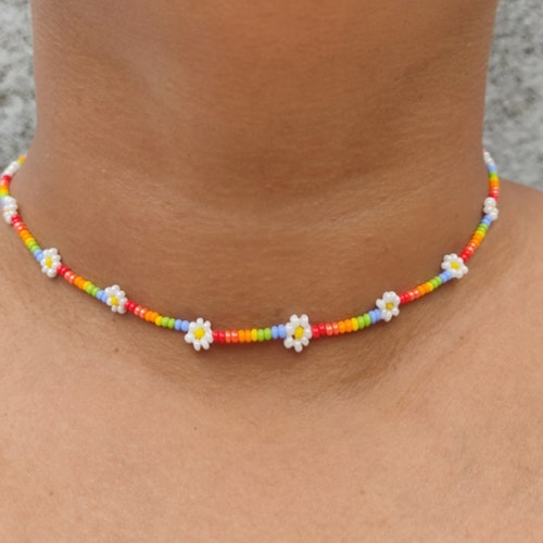 3 5pcs Daisy Flower Seed Bead Necklace Colorful Dainty Etsy