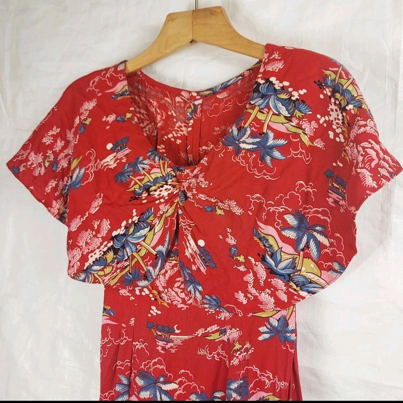 1940s Hawaiian Holoku Dress W/ Train, Handmade Vintage Women's Petite ...