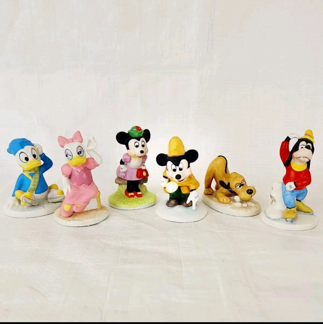 1987 Disney Porcelain Figurine Collection, Lot 6, Mickey Detective ...