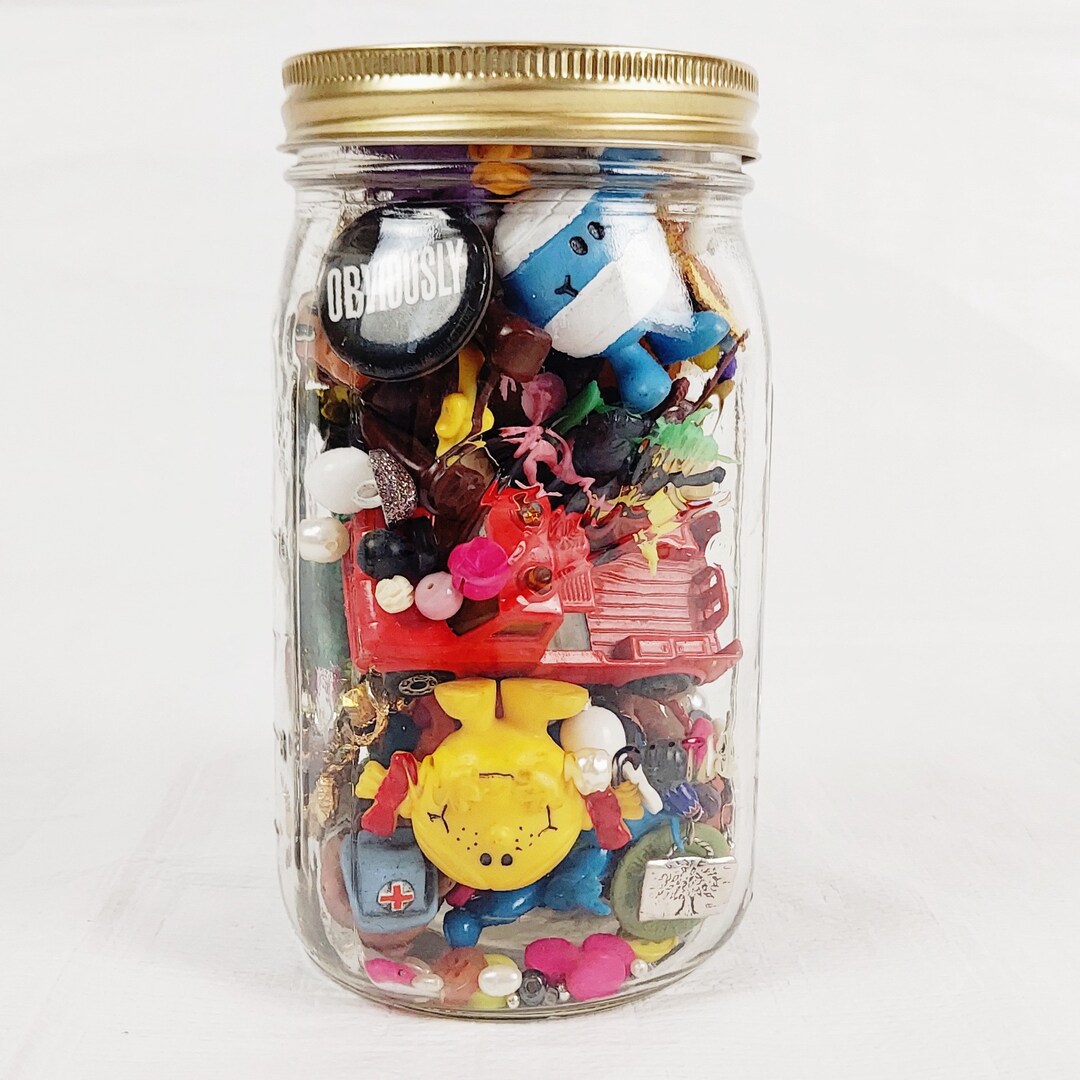Vintage Toys & Jewelry Crow Confetti / Dragon Hoard, Jar W/lid Ring ...