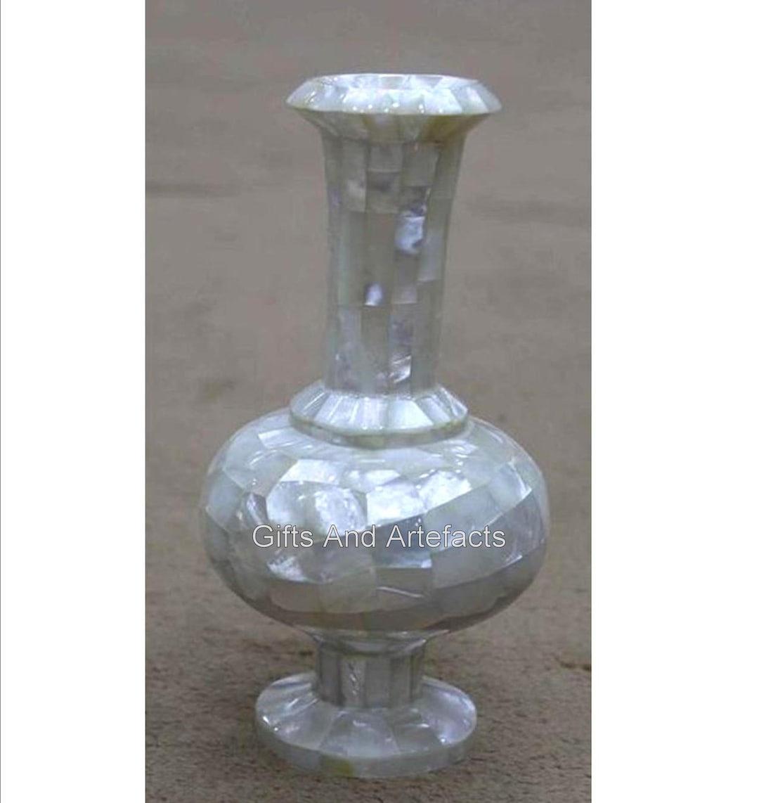 White Marble Flower Pot With Sassy Look Mother of Pearl Random Work ...