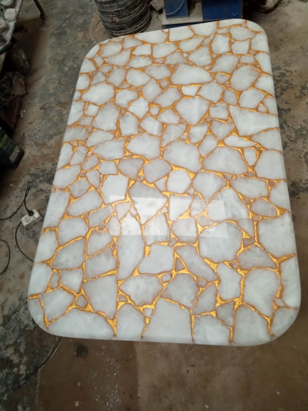 Rectangle Shape Coffee Table Top White Quartz With Golden Foil Epoxy ...