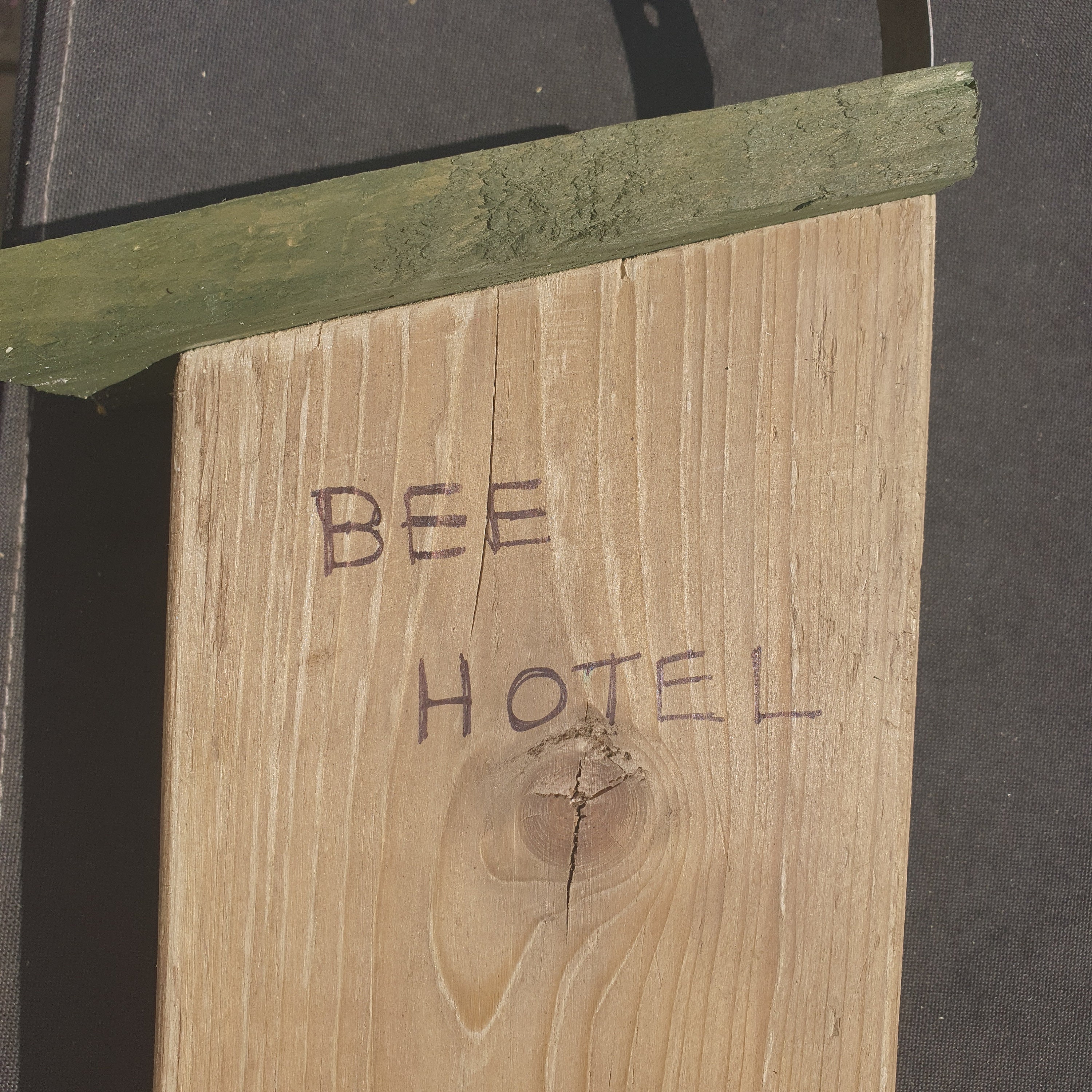 Wooden Insect Bee House Natural Wood Bug Hotel Shelter Garden Nest Box ...