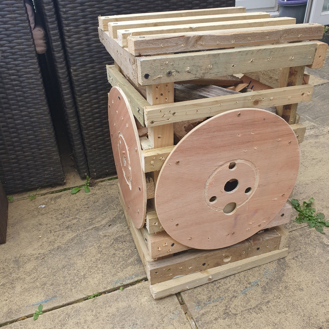 Rotting Wooden Insect Spider Bee House Natural Wood Food Hotel Shelter ...