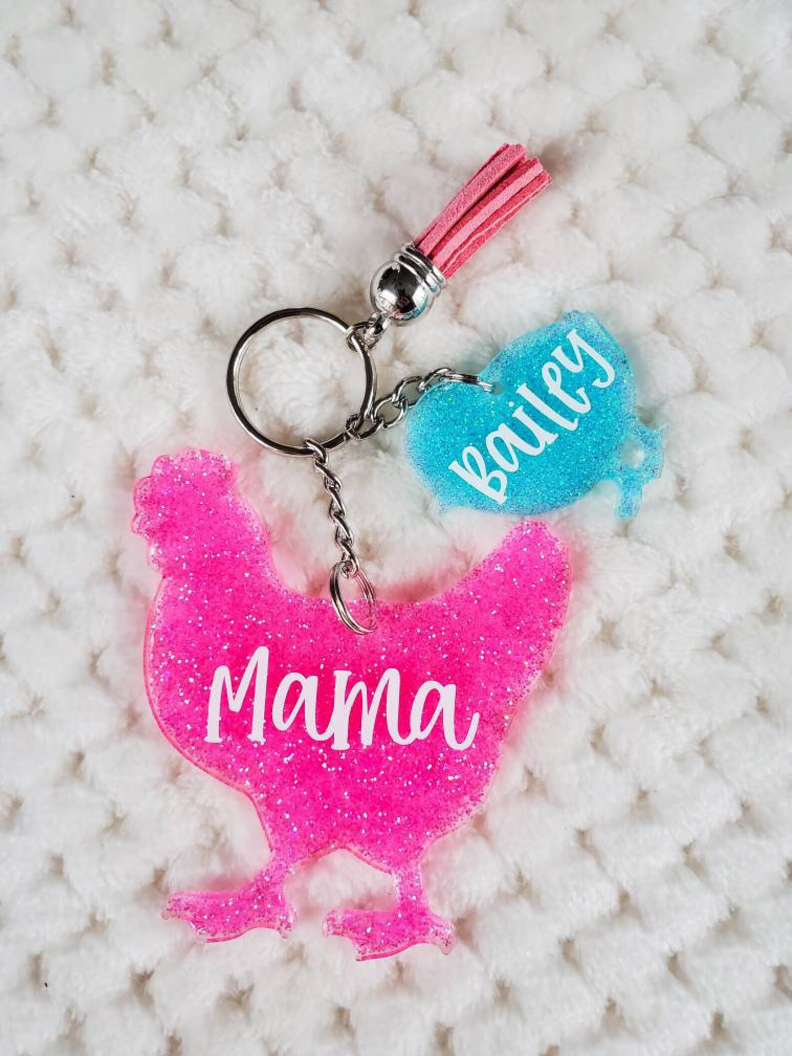 Customizable Mama Chicken With Baby Chicks Keychain Set | Etsy