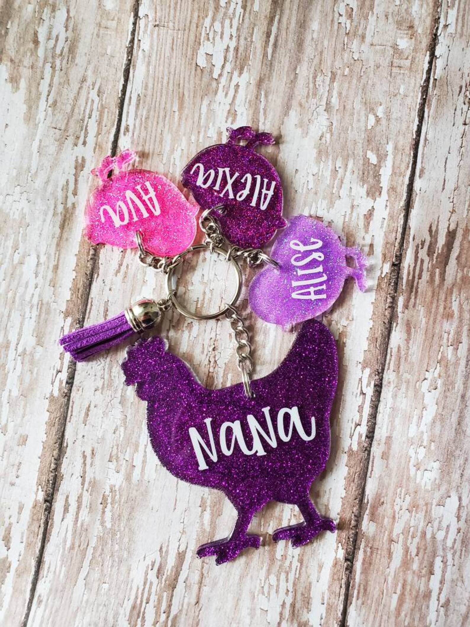 Customizable Mama Chicken With Baby Chicks Keychain Set | Etsy