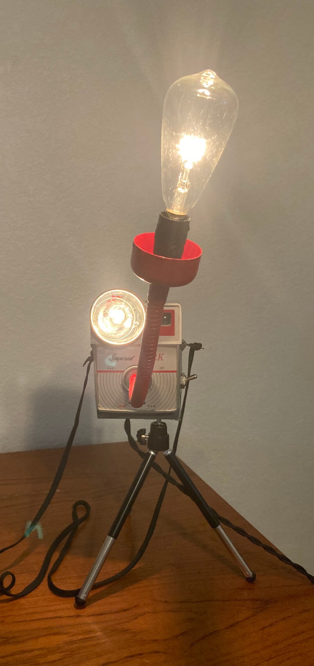 Repurposed Vintage Camera Lamp - Etsy