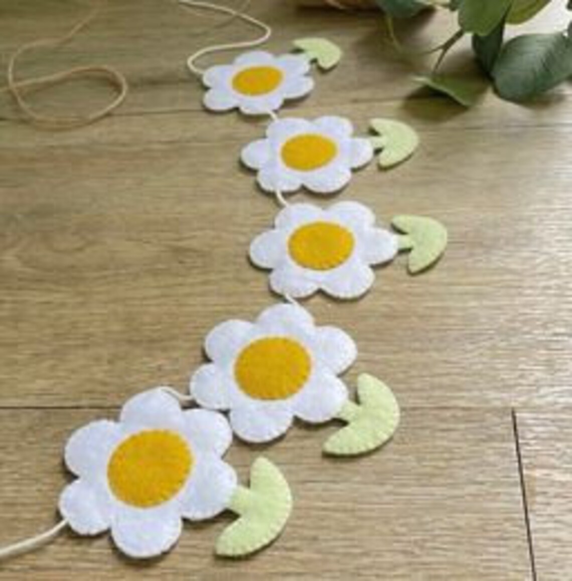 Sew Your Own Spring Flower Garland, Felt Sewing Patterns, Spring Craft ...