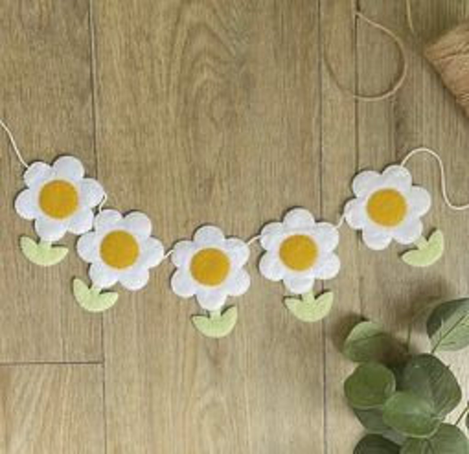 Sew Your Own Spring Flower Garland, Felt Sewing Patterns, Spring Craft ...