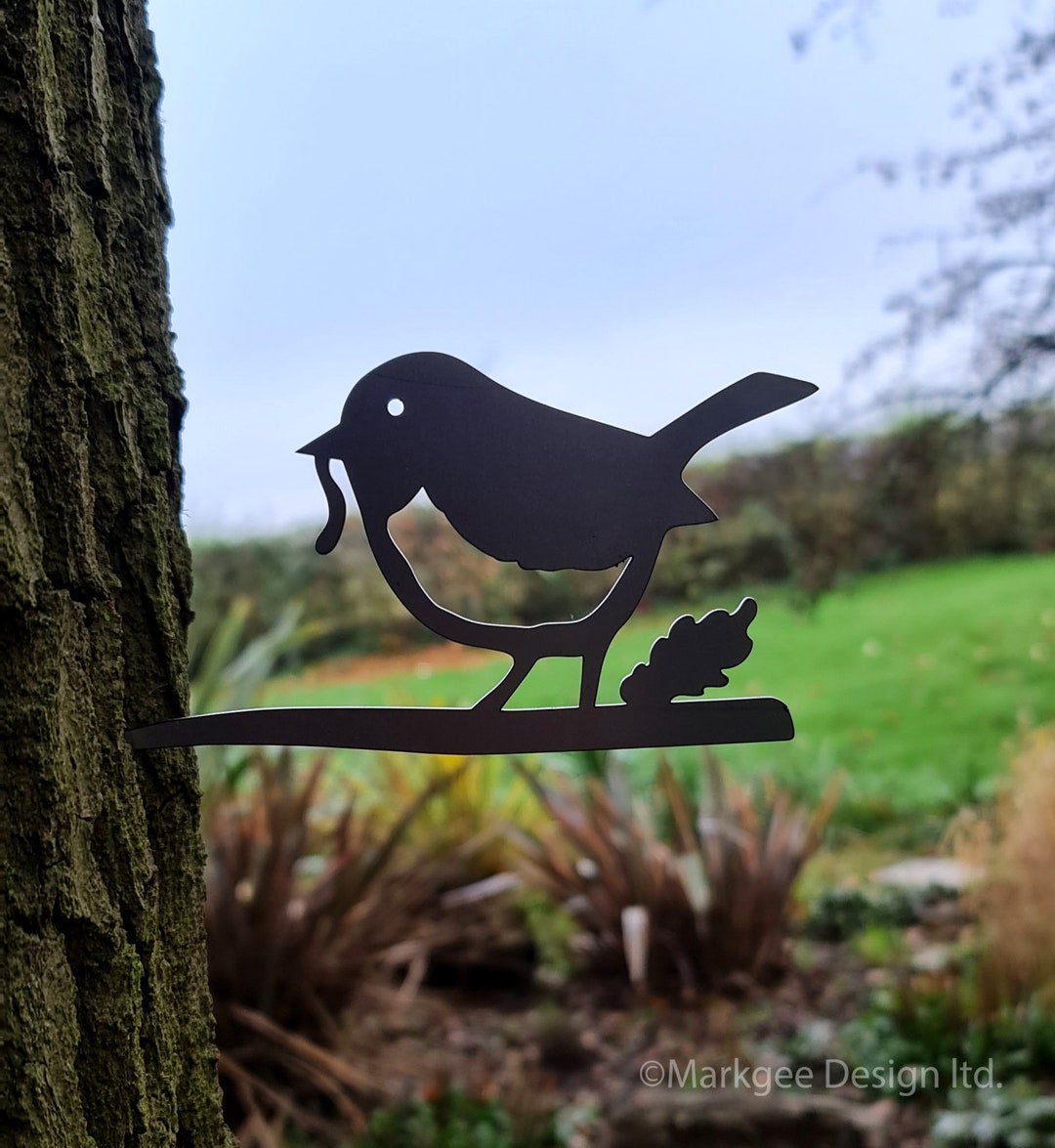 Rusty Robin - Rusty Metal Robin on Branch - Rusty Metal Bird - Garden ...