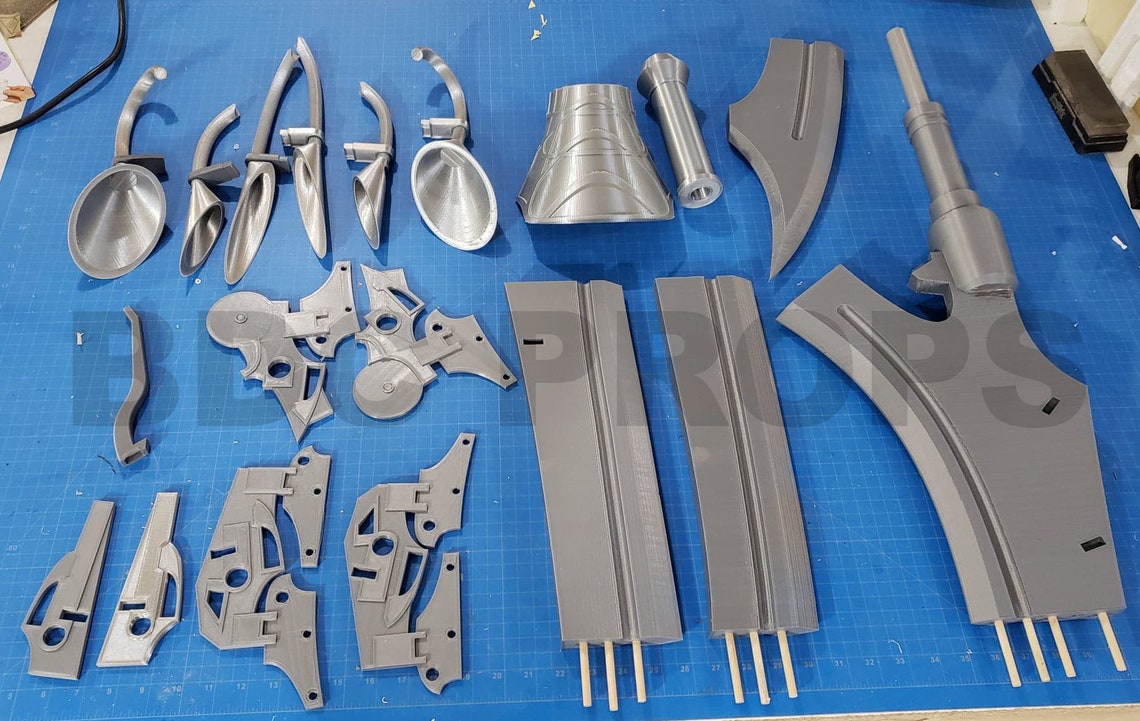 Devil May Cry 5 Nero Red Queen PROP KIT ONLY - Etsy