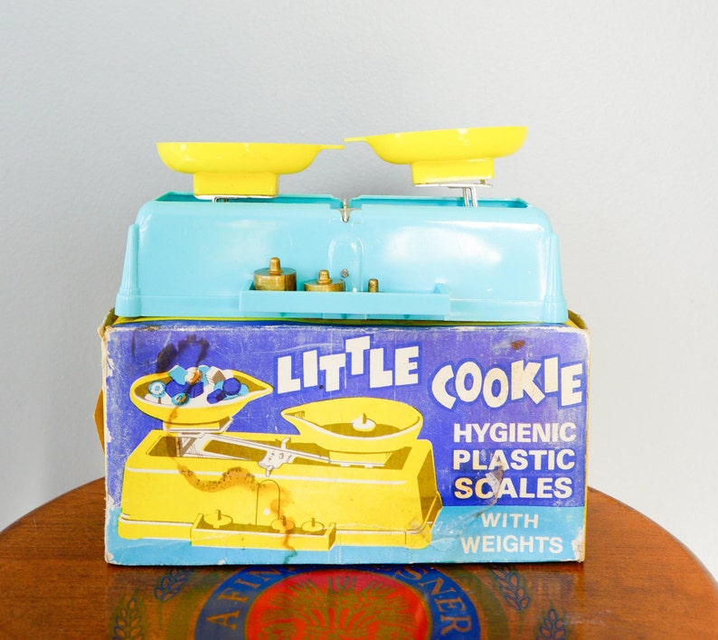 Vintage Little Cookie Scales/ Vintage Toy Scales/ 1960s Play Scales ...