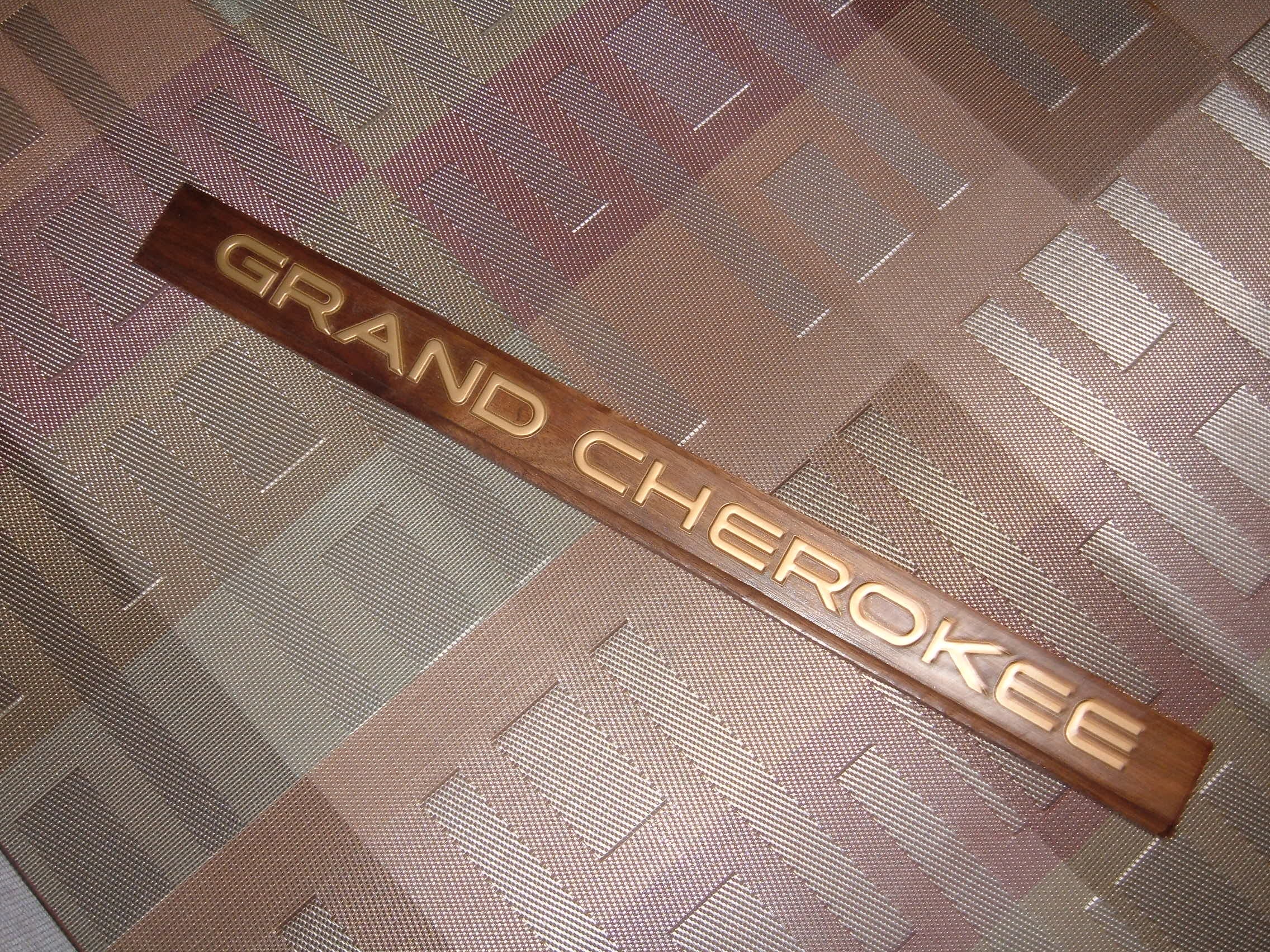 Jeep Grand Cherokee Emblem Wood Plaque: Automotive Garage Art - Etsy