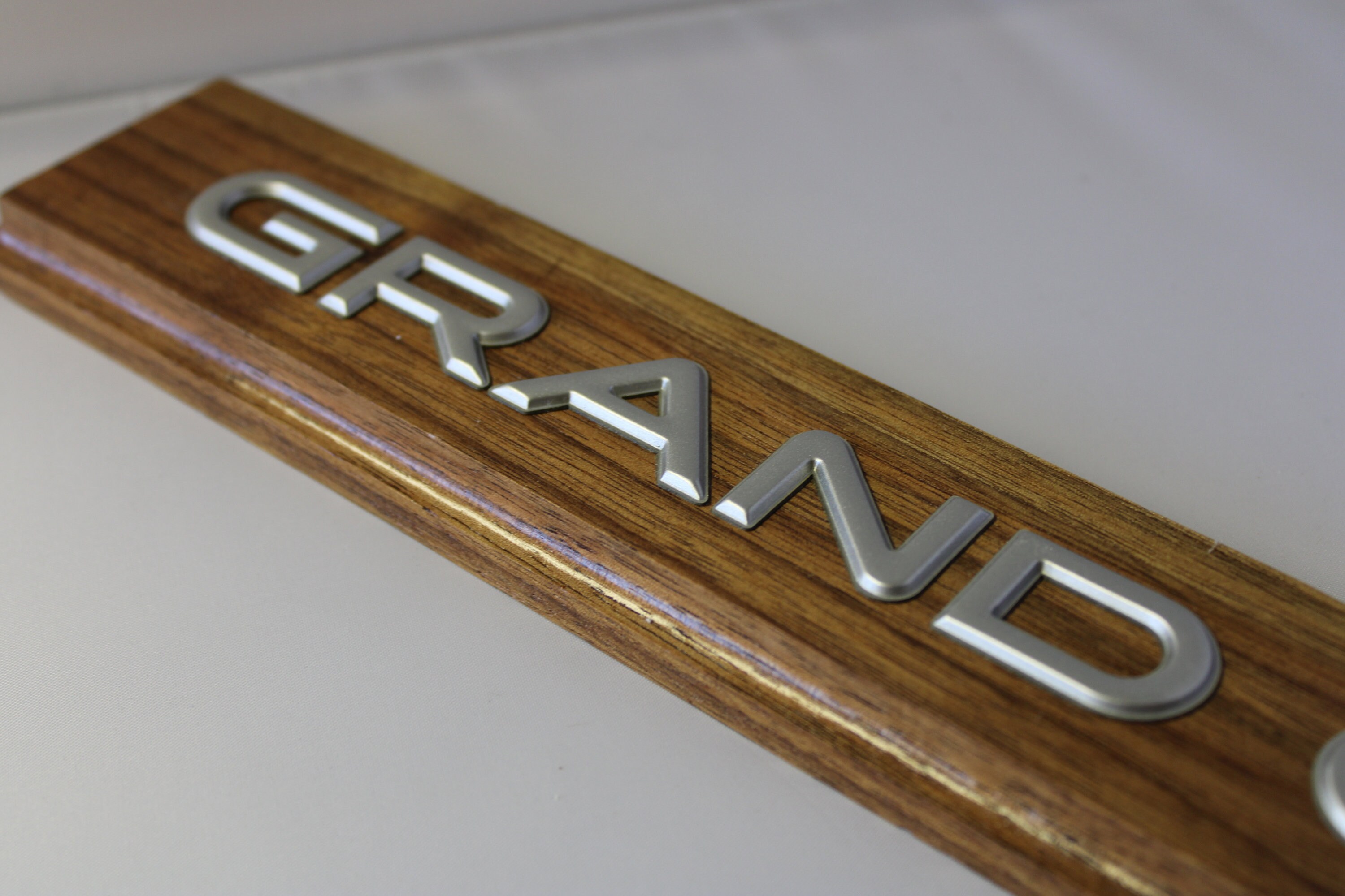 Jeep Grand Cherokee Script Emblem Wall Plaque unique - Etsy