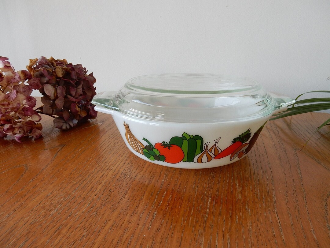 Vintage PYREX Round Casserole With Lid, JAJ England, Milk Glass Serving ...
