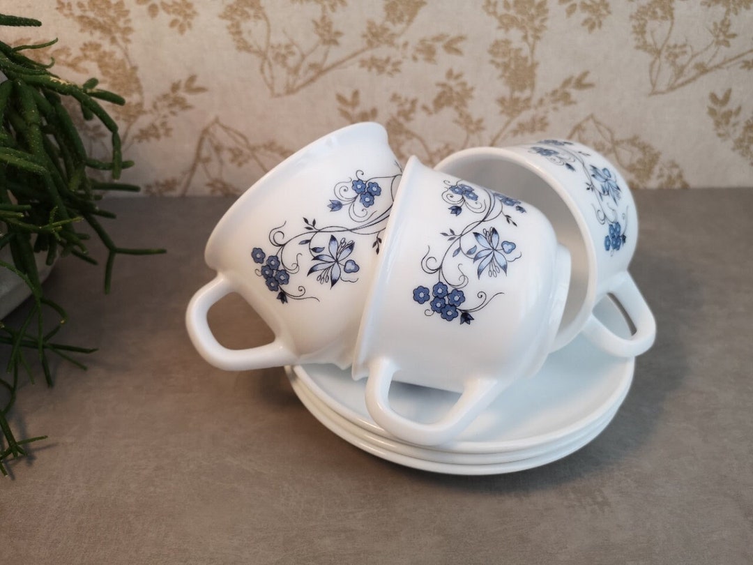 Set of 3 Vintage ARCOPAL Blue Onion Tea Cups and Saucers, With White ...