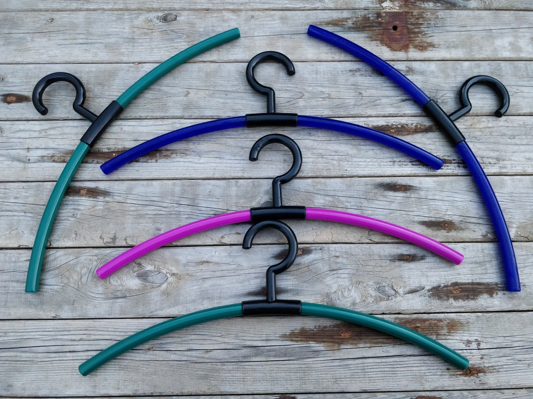 Set of 5 Memphis Style Coat Hanger, 80s, 90s Plastic Coat Hanger - Etsy