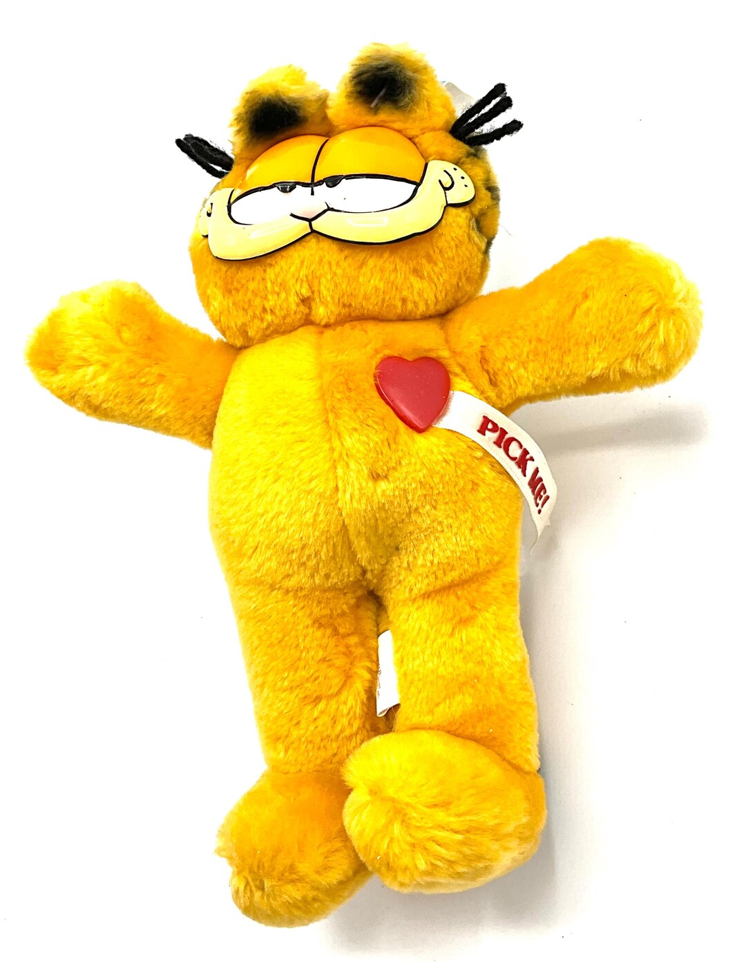 Gorgeous Collectible and Vintage Stuffed Garfield With Red Heart, Pick ...