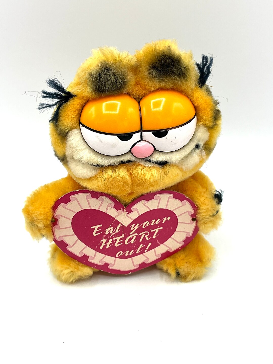 Gorgeous Collectible and Vintage Garfield Valentine “eat Your Heart Out ...