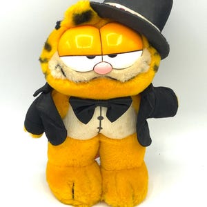 Gorgeous Collectible and Vintage Garfield Stuffed Animal as Putting on ...