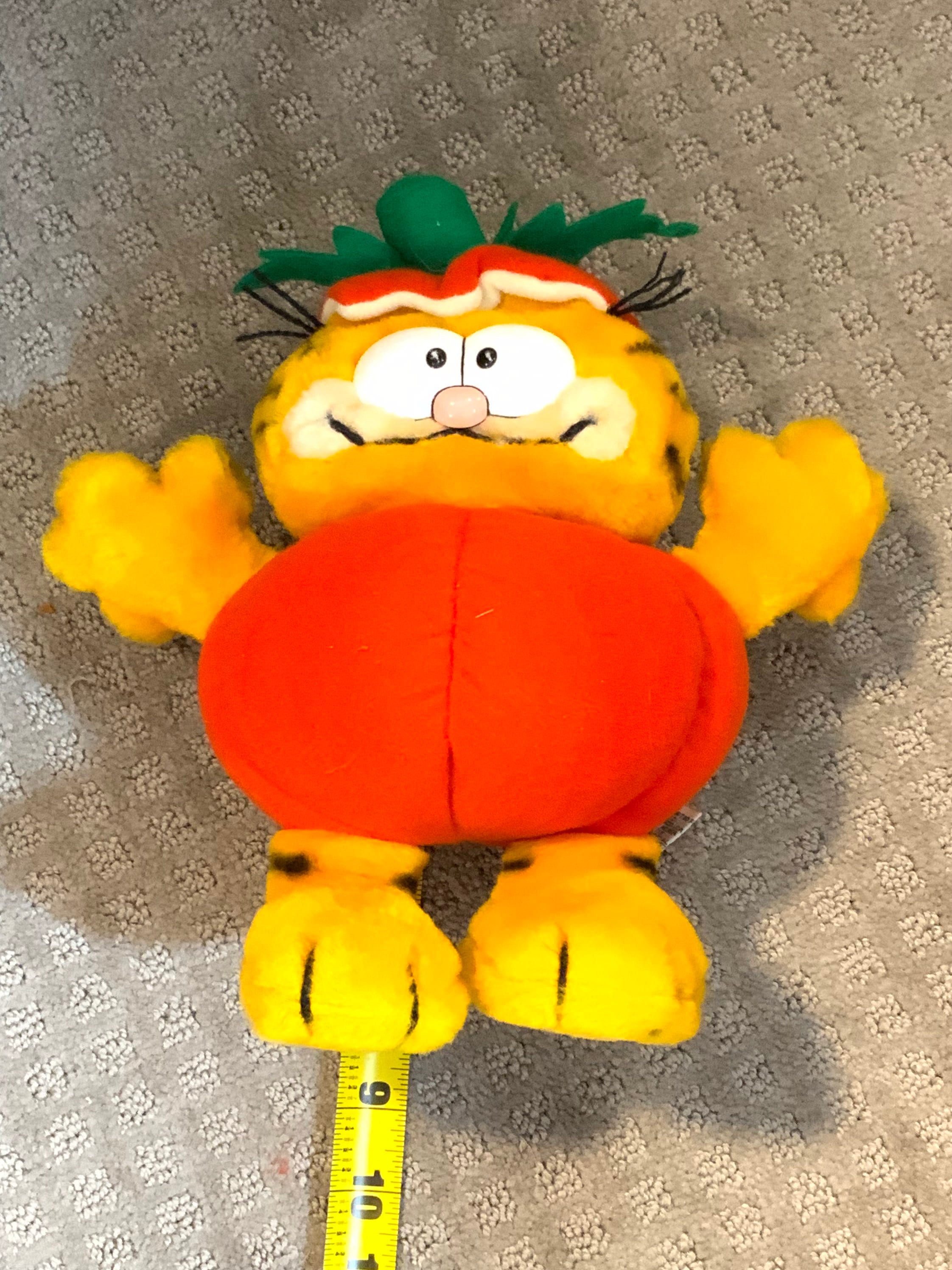 Gorgeous Collectible and Vintage Garfield as Pumpkin Approximately 8 ...