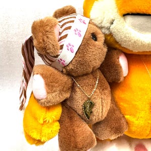 Gorgeous Collectible and Vintage Garfield With White Rabbit Shoes and ...