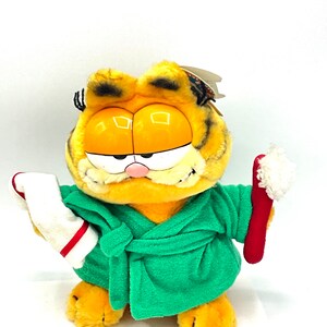 Gorgeous Collectible and Vintage Garfield Green Bathrobe NWT, Stuff ...