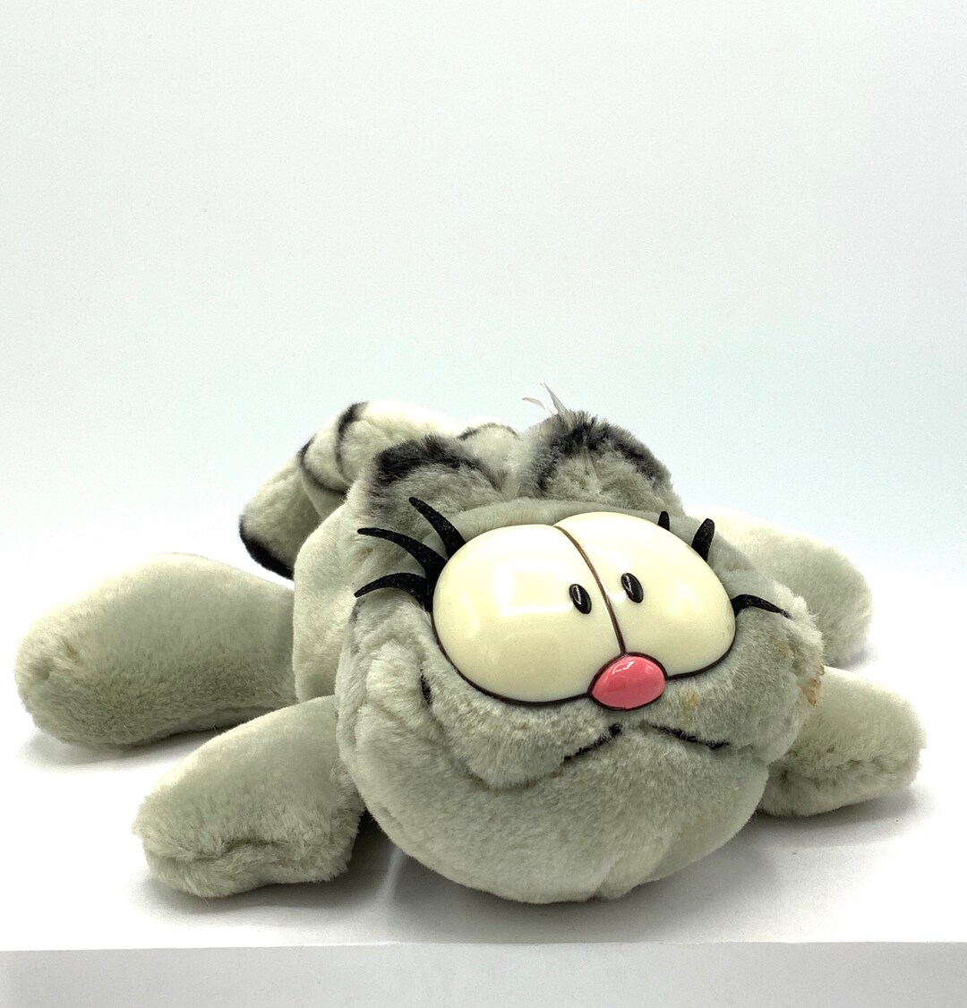 Gorgeous Collectible and Vintage Garfield Nermal Stuffed Cat, Gray ...