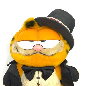 Gorgeous Collectible and Vintage Garfield Stuffed Animal as Putting on ...