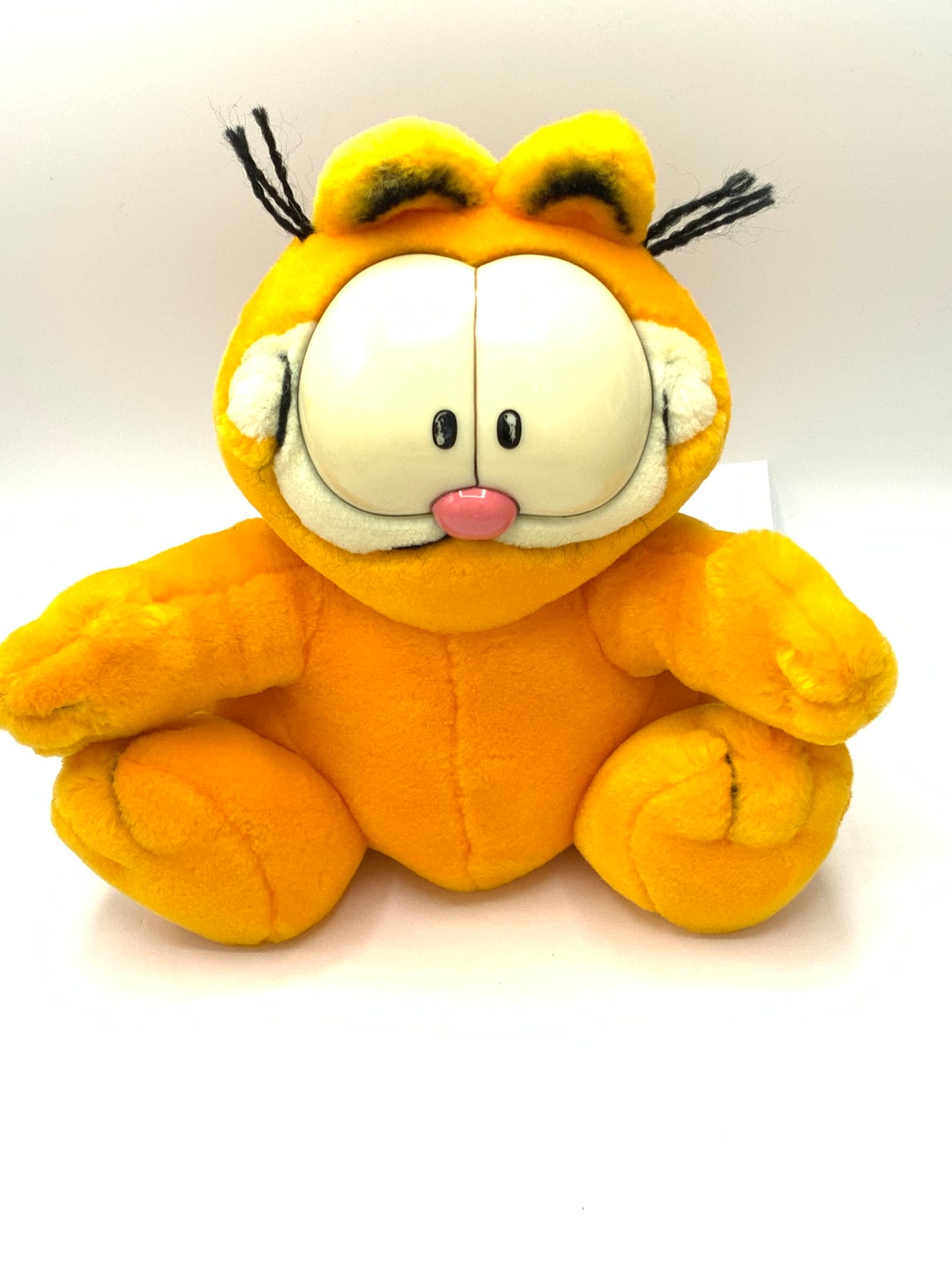 Gorgeous Collectible and Vintage Garfield Stuffed Animal, Soft, Cat ...