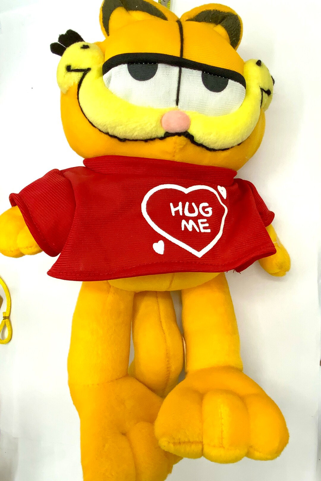 Gorgeous Collectible and Vintage Garfield Hug Me, Stuffed Animal, Cat ...
