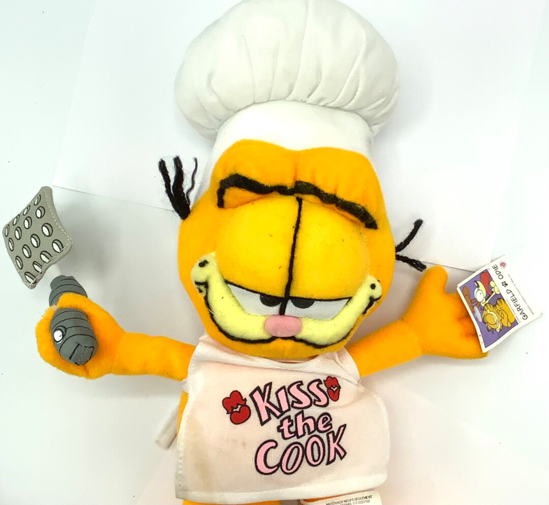 Gorgeous Collectible and Vintage Stuffed Garfield Kiss the Cook, Cat ...