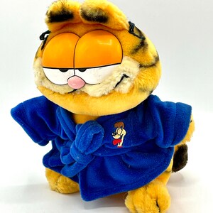 Gorgeous Collectible and Vintage Garfield Stuffed Animal With Blue Robe ...