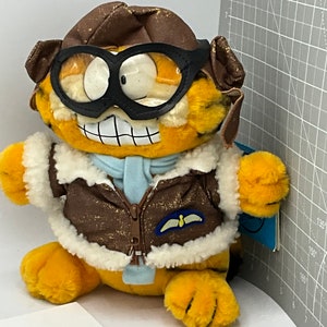 Gorgeous Collectible and Vintage Garfield as Pilot, With Glasses and ...