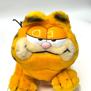 Gorgeous Collectible and Vintage Garfield Walking, Stuff Animal, Cat ...