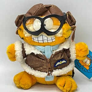Gorgeous Collectible and Vintage Garfield as Pilot, With Glasses and ...