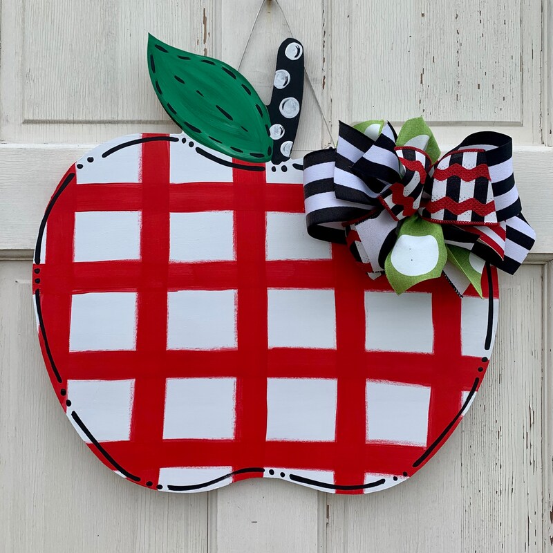 Apple Door Hanger - Etsy