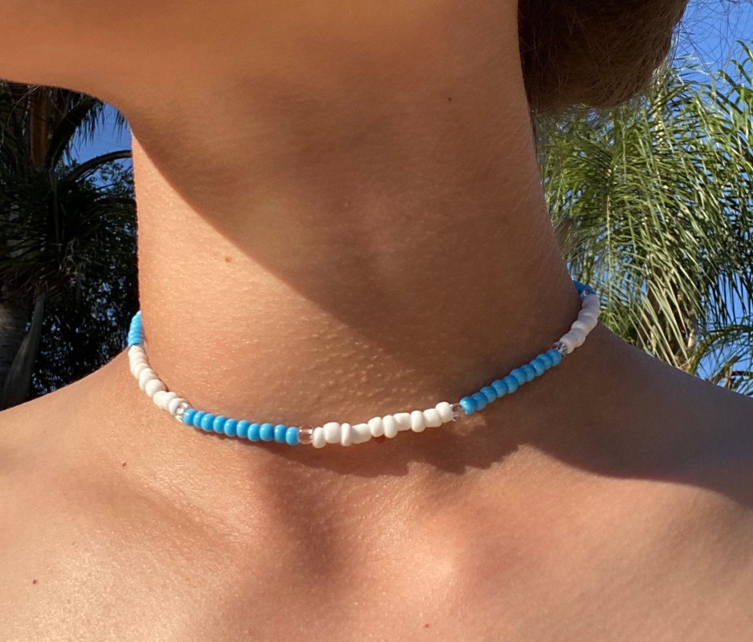Crest Style) Blue and White Choker, Aesthetic Choker, Trendy Jewelry ...