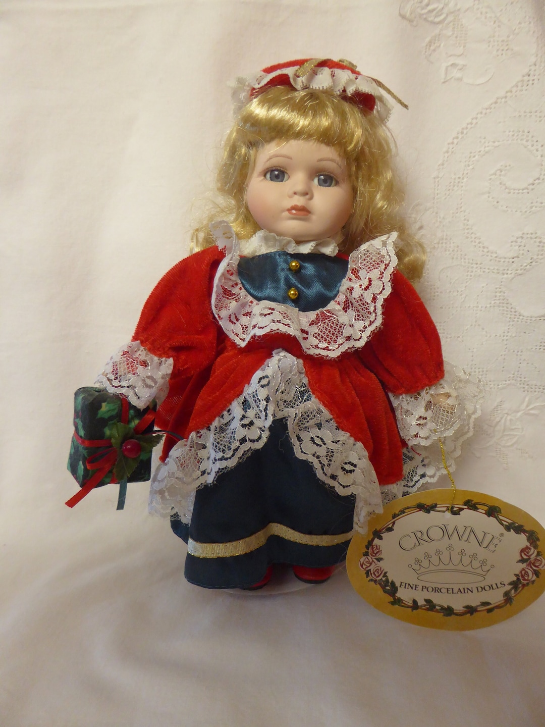Crowne Fine Porcelain Dolls 1998 Artmark Holly Christmas - Etsy